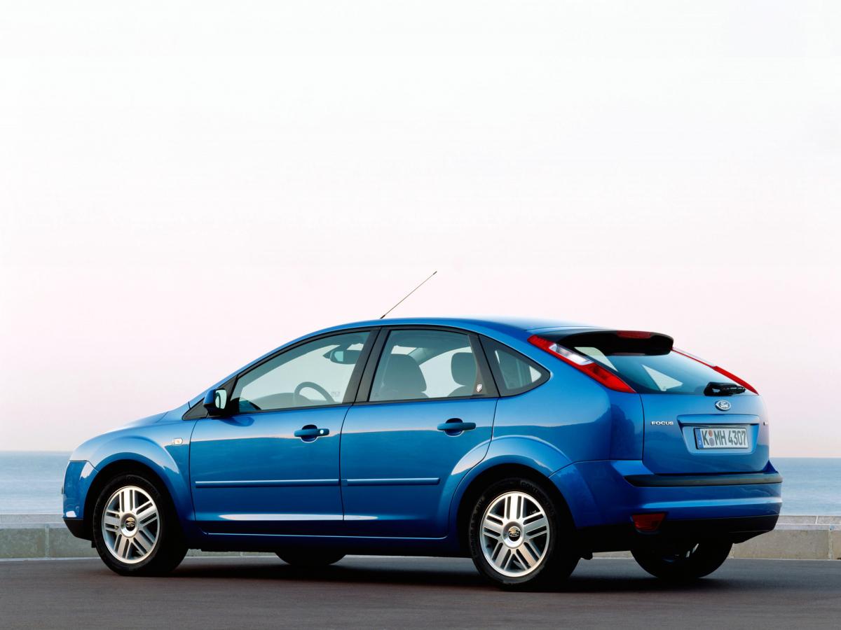Ford Focus II Hatchback 2.0 TDCi (136 Hp)